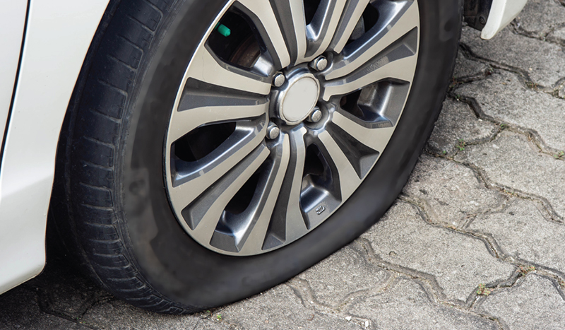 Run-Flat Tires: Pros and Cons of a Puncture-Proof Solution | Saeedi Pro